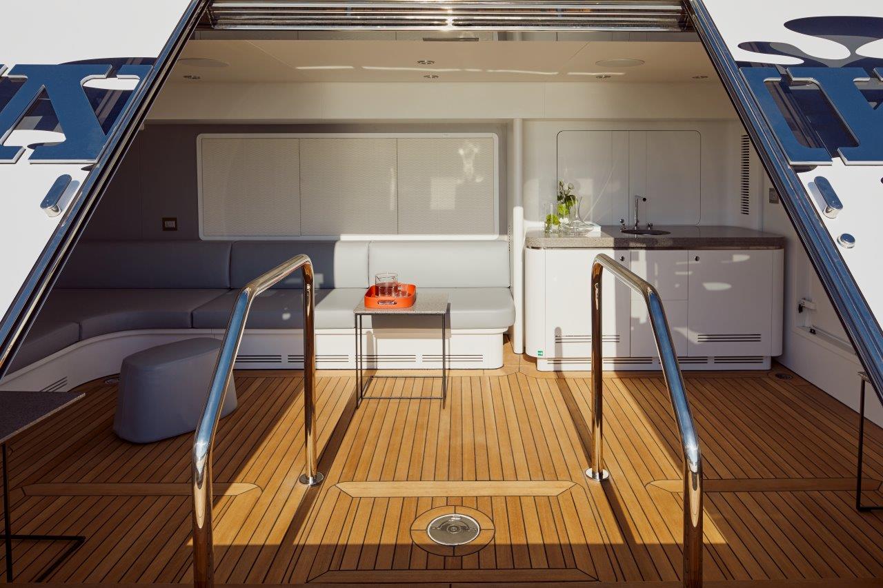 Yacht INK, Benetti | CHARTERWORLD Luxury Superyacht Charters